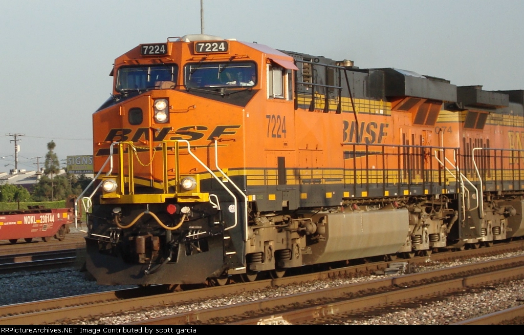 BNSF 7224